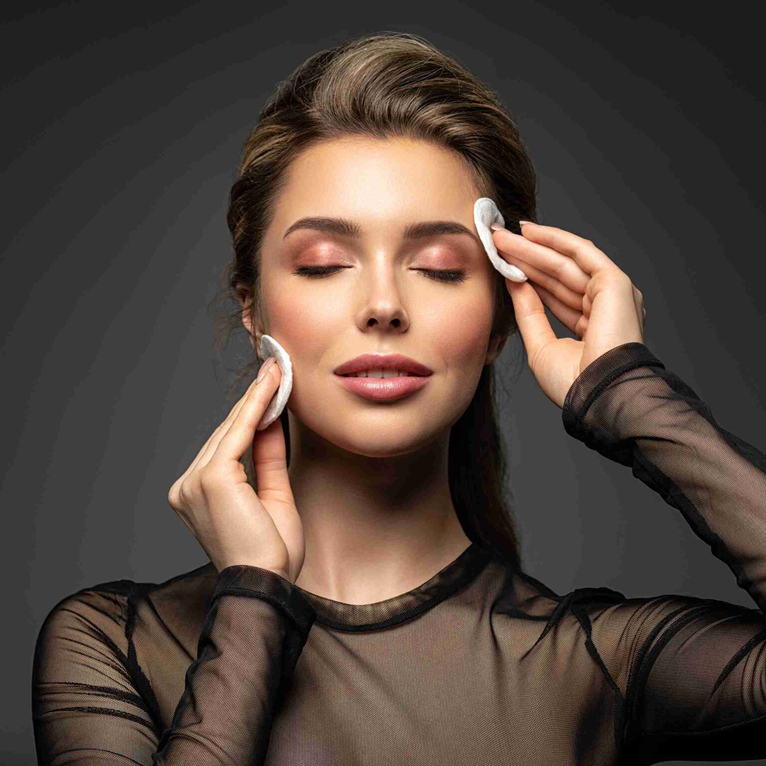 How to Properly Remove Makeup Without Harming Your Skin Barrier - Slay Girl